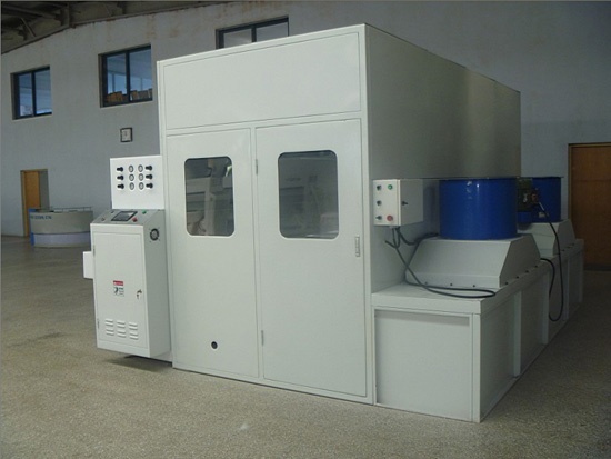 Automatic Paint Spraying Machine